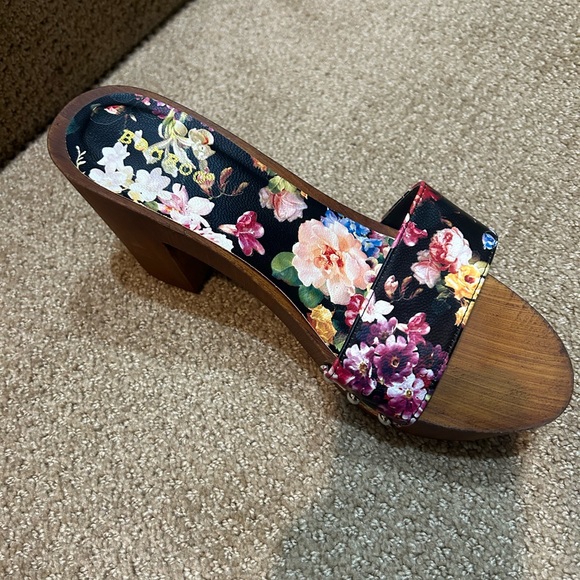 BAMBOO | Shoes | New Bamboo Floral Black Brown Clog Heels Size 8 | Poshmark